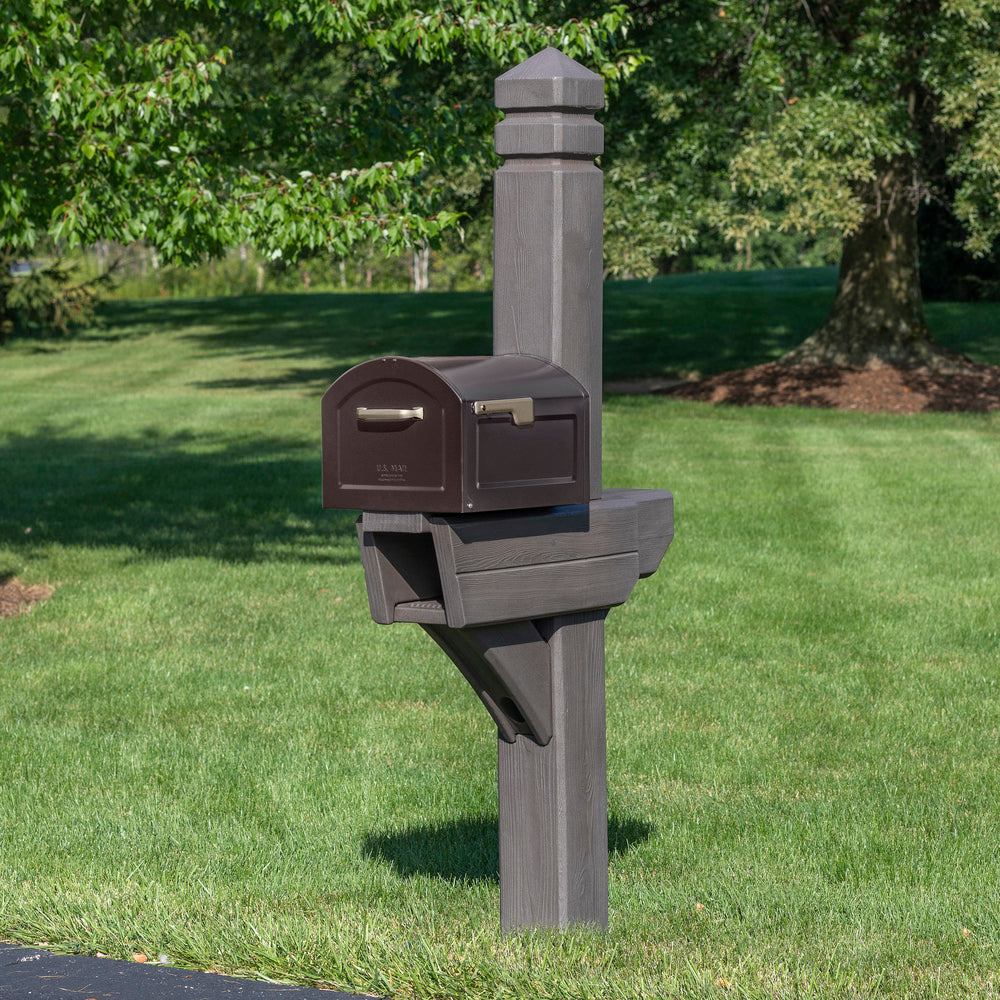 Highland Mail Post (Dark Cedar) – Kingsley Park